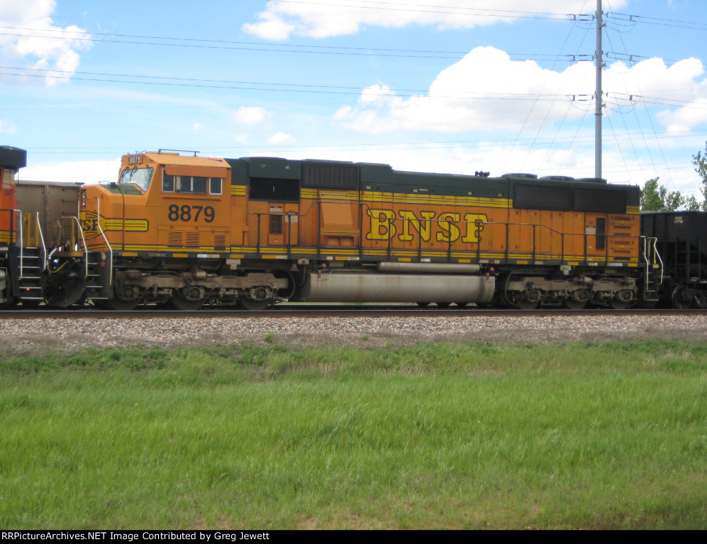 BNSF 8879